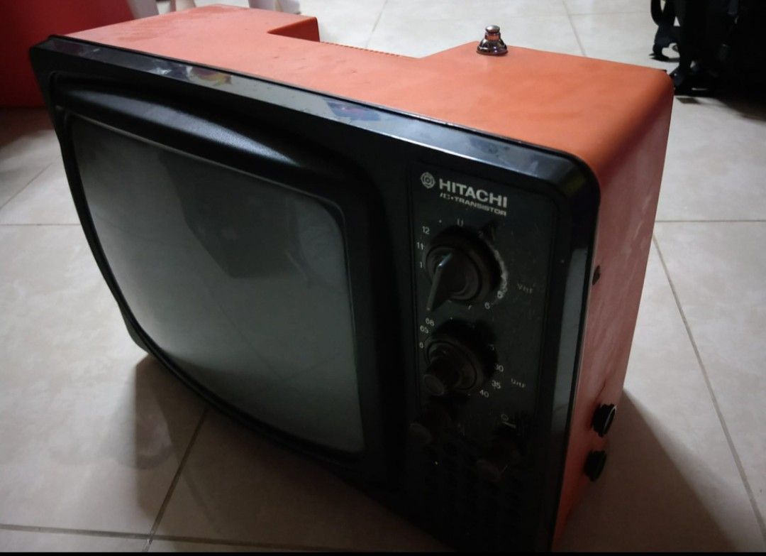 Vintage Hitachi TV, TV & Home Appliances, TV & Entertainment, TV on ...