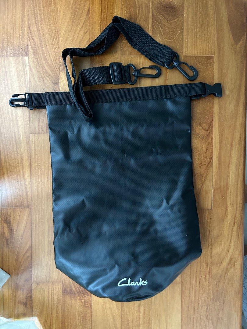 Waterproof bag Clarks, Men's Fashion, Bags, Belt bags, Clutches and ...