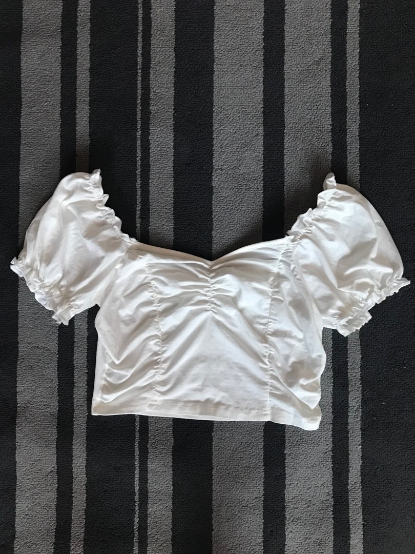 White cottagecore top, Women's Fashion, Tops, Other Tops on Carousell
