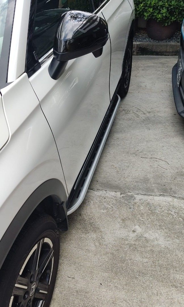 2022 Honda vezel hrv side steps, Car Accessories, Accessories on Carousell