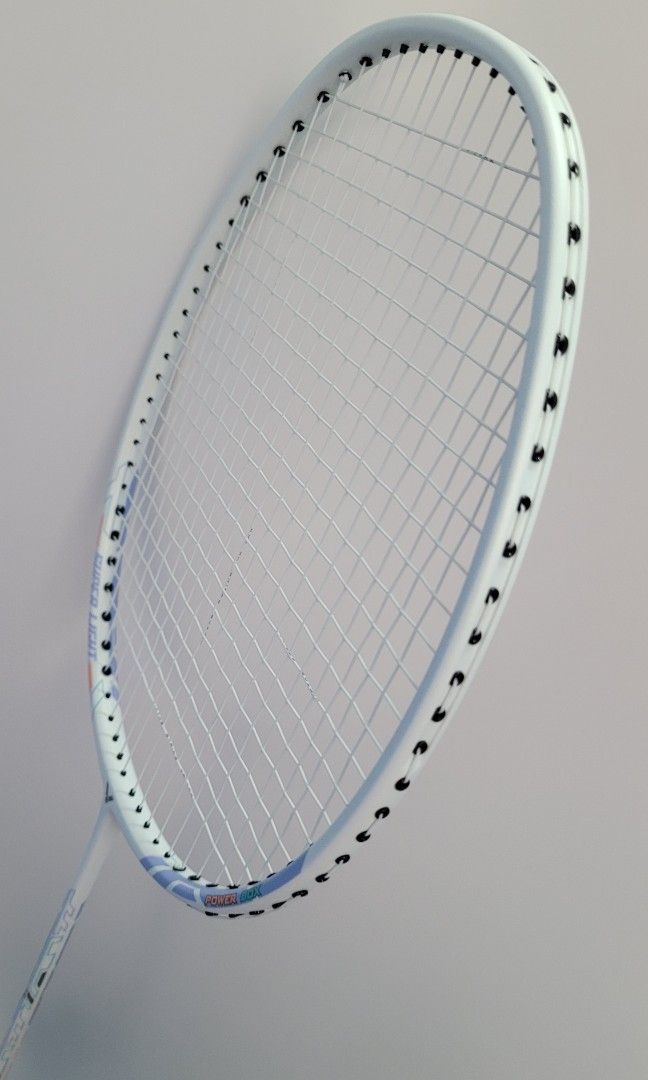 全新 Victor 台灣第一品牌 勝利 VT 8L 白色 拉Victor vs100線 24磅 5UG5 初學羽毛球 /中级超輕羽毛球拍 Full Graphite Badminton ...