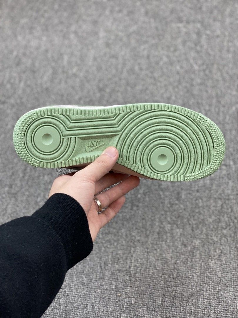 Akira x Nike Air Force 1'07 Low, 男裝, 鞋, 波鞋 - Carousell