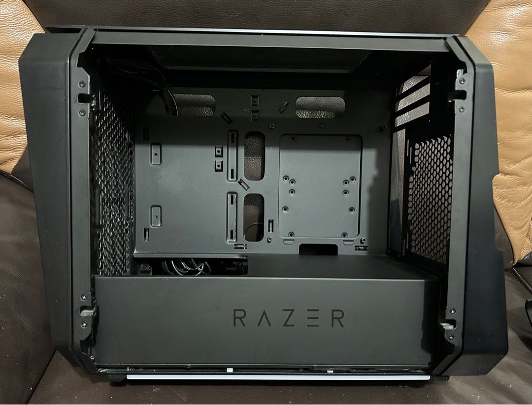 Razer Antec Cube ITX Case Black, 電腦＆科技, 桌上電腦 - Carousell
