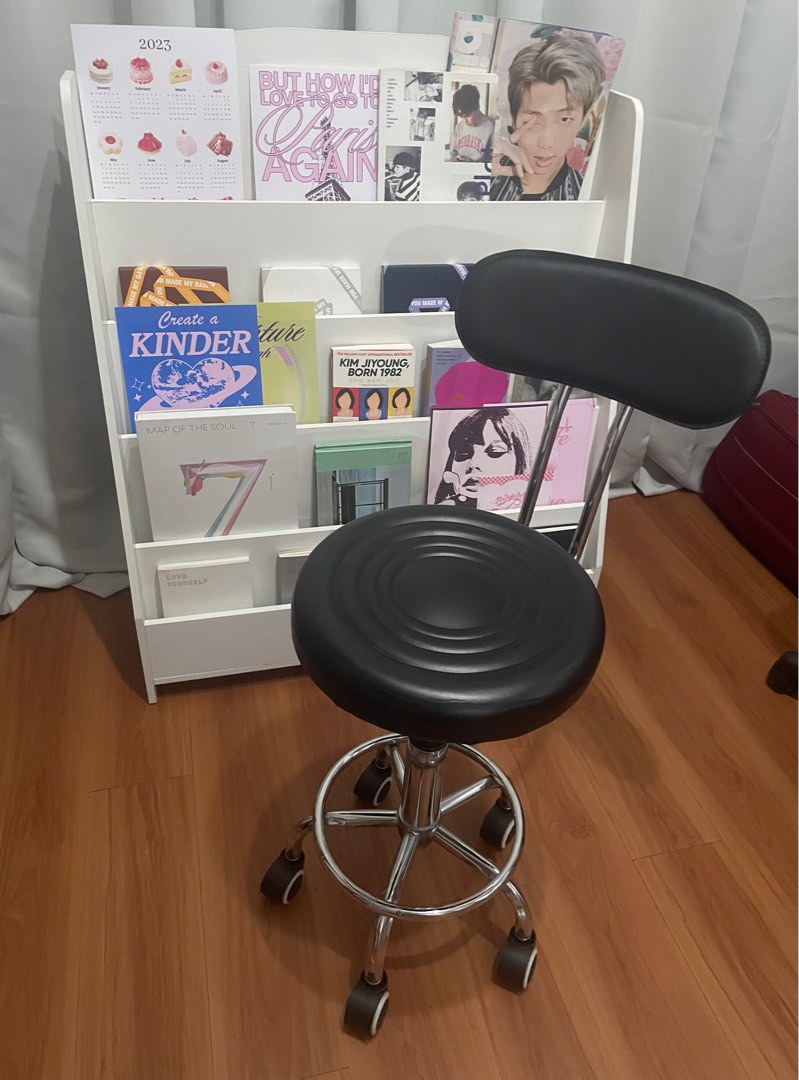 Black aesthetic chair on Carousell
