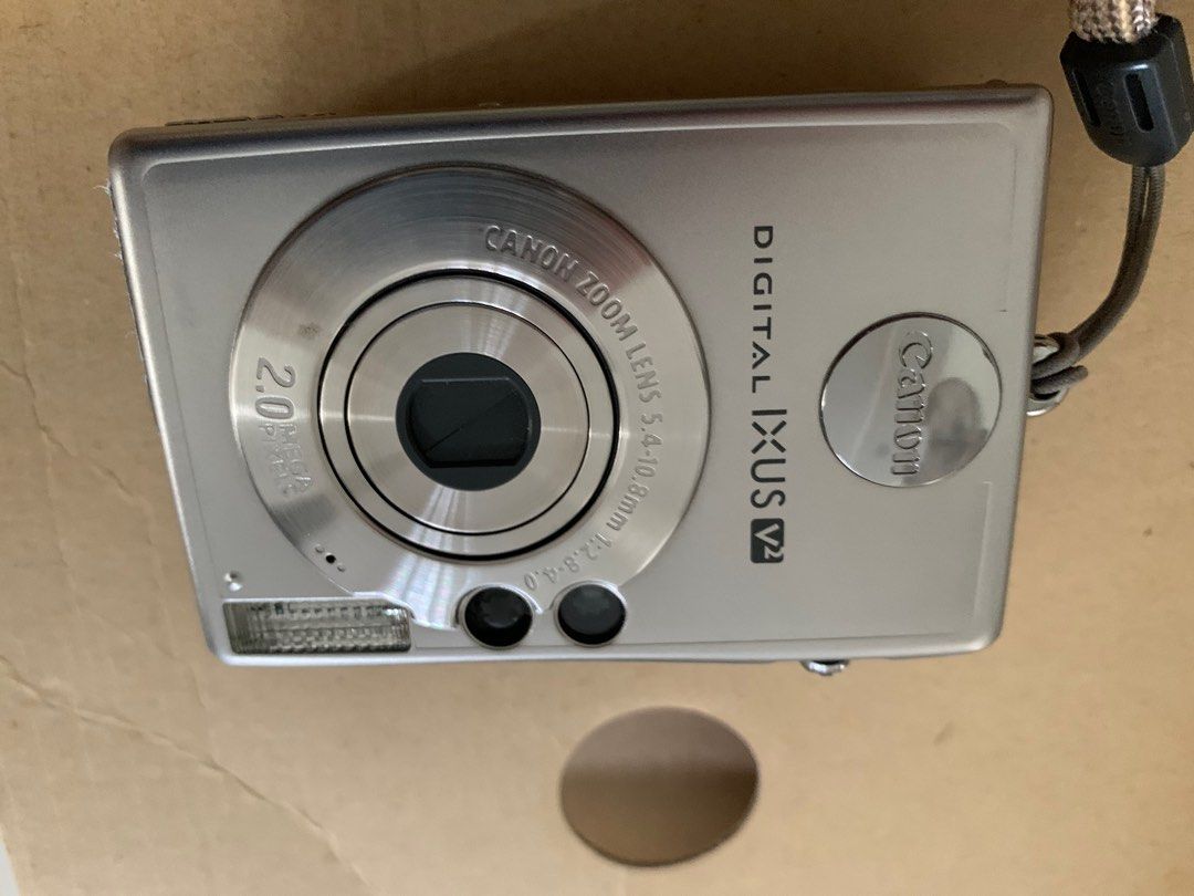 Canon IXUS V2 (collectors item), Photography, Cameras on Carousell