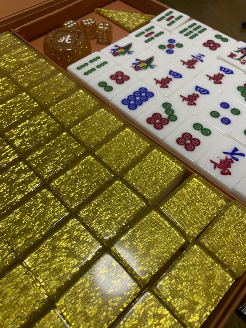 Complete mahjong set -Gold, Hobbies & Toys, Toys & Games on Carousell
