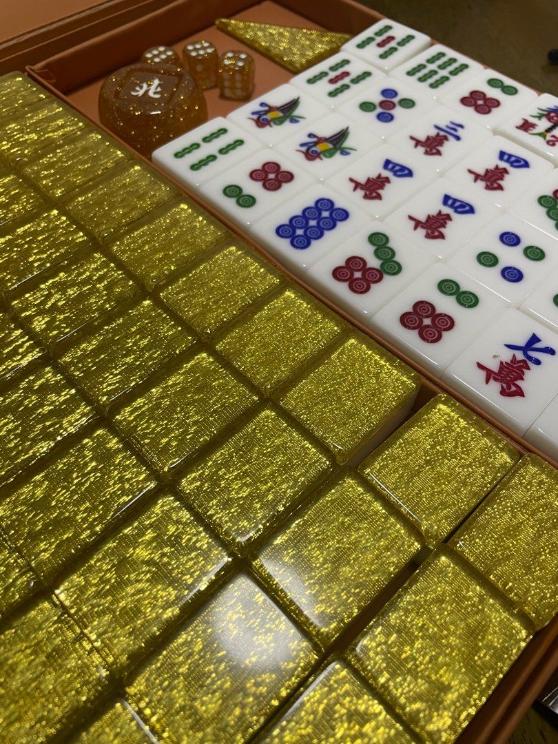 Complete mahjong set -Gold, Hobbies & Toys, Toys & Games on Carousell
