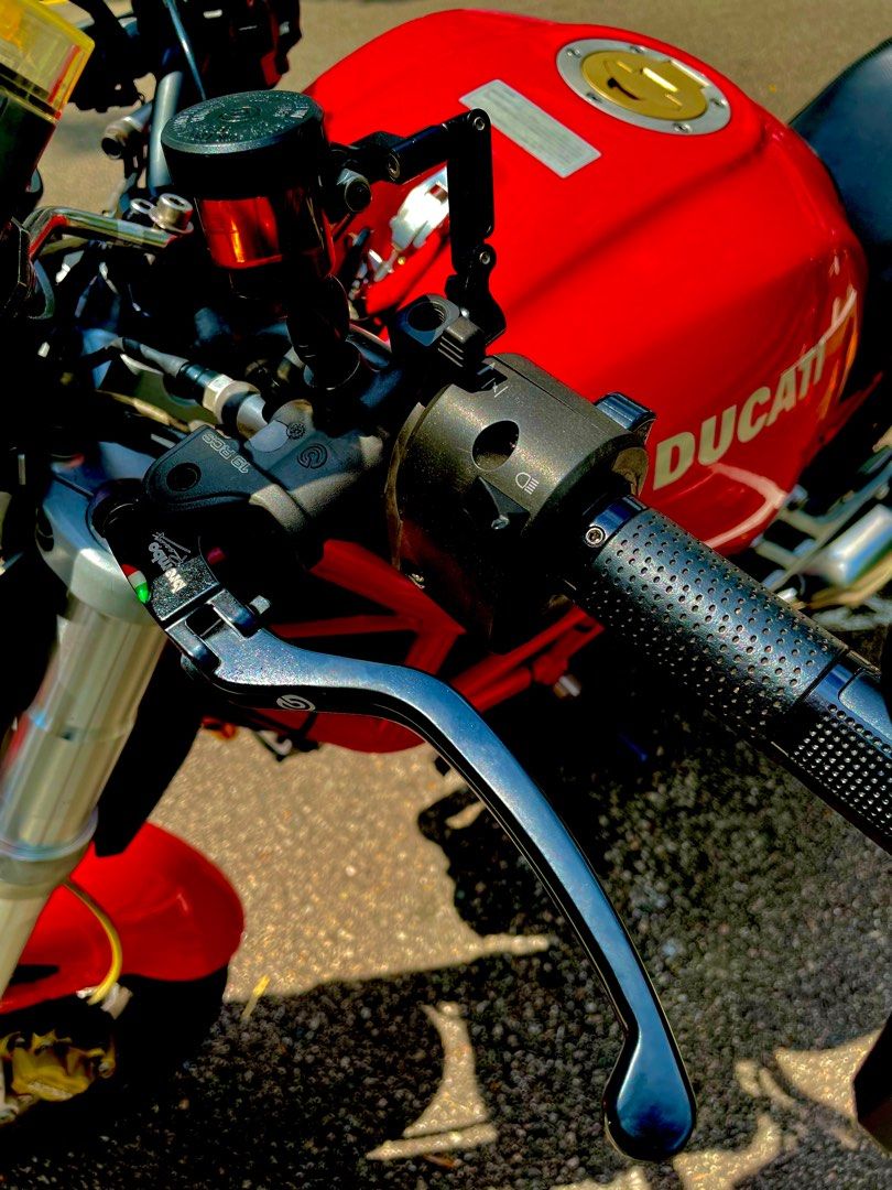 Ducati Monster 400 ( Rare Beauty/ 27k kms/ Superbly Kept & Maintained ...