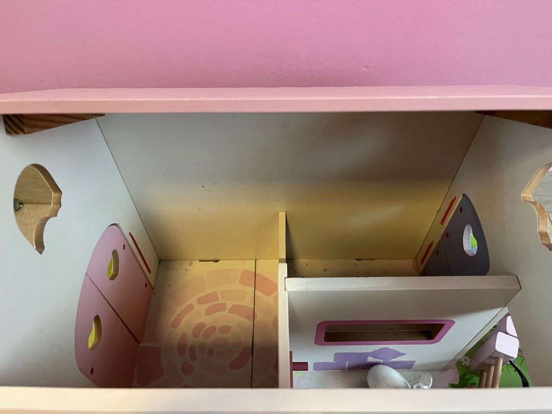 ELC Rosebud Wooden Farm House, Hobbies & Toys, Toys & Games on Carousell