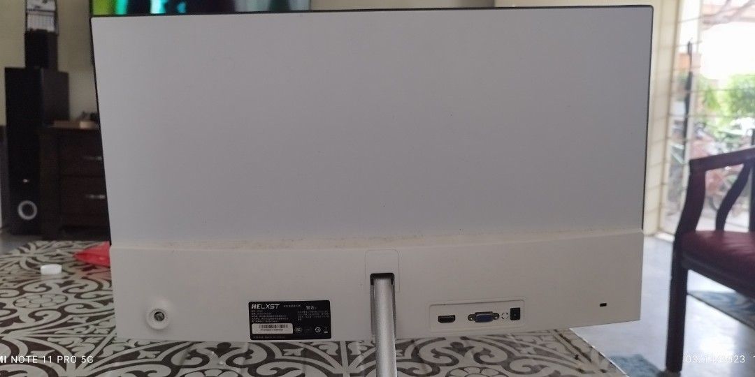 FAULTY - Curve Monitor 24" HELXST, Computers & Tech, Parts ...