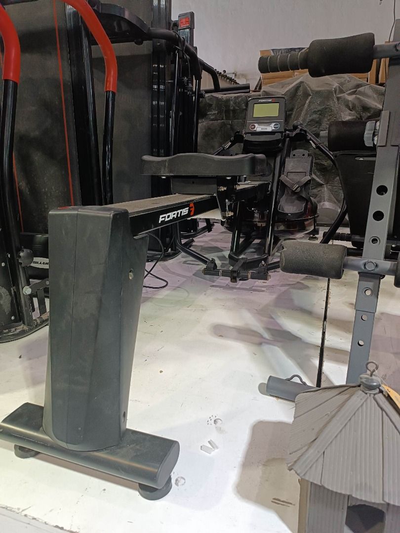 Fortis Water Resistance Full-Motion Rowing Machine (MR-600), Sports ...