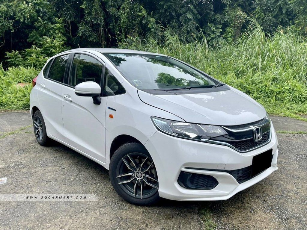 Honda Fit Hybrid 1.5A Auto, Cars, Used Cars on Carousell