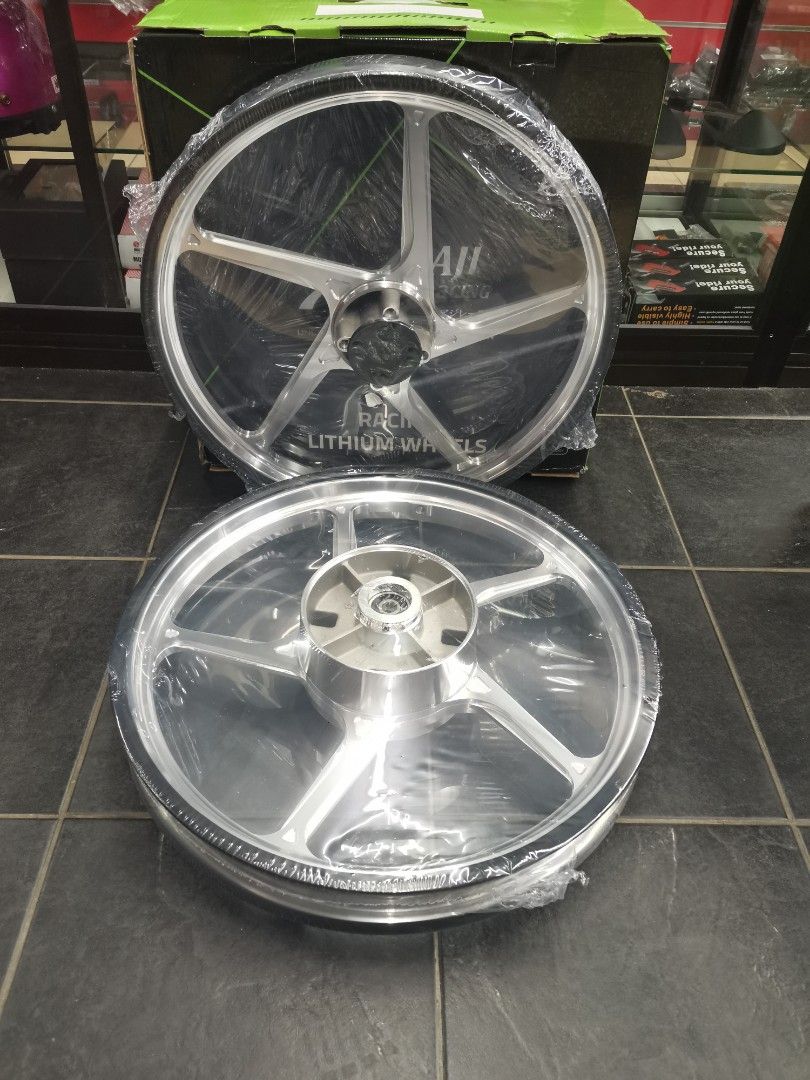 Honda Rs150 aji racing 511 cnc sports rim Chrome, Motorcycles, Motorcycle Accessories on Carousell