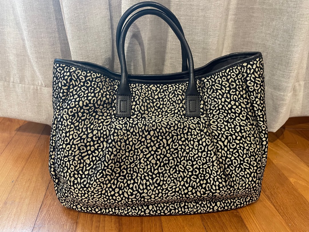 Jim Thompson bag, Women's Fashion, Bags & Wallets, Tote Bags on Carousell