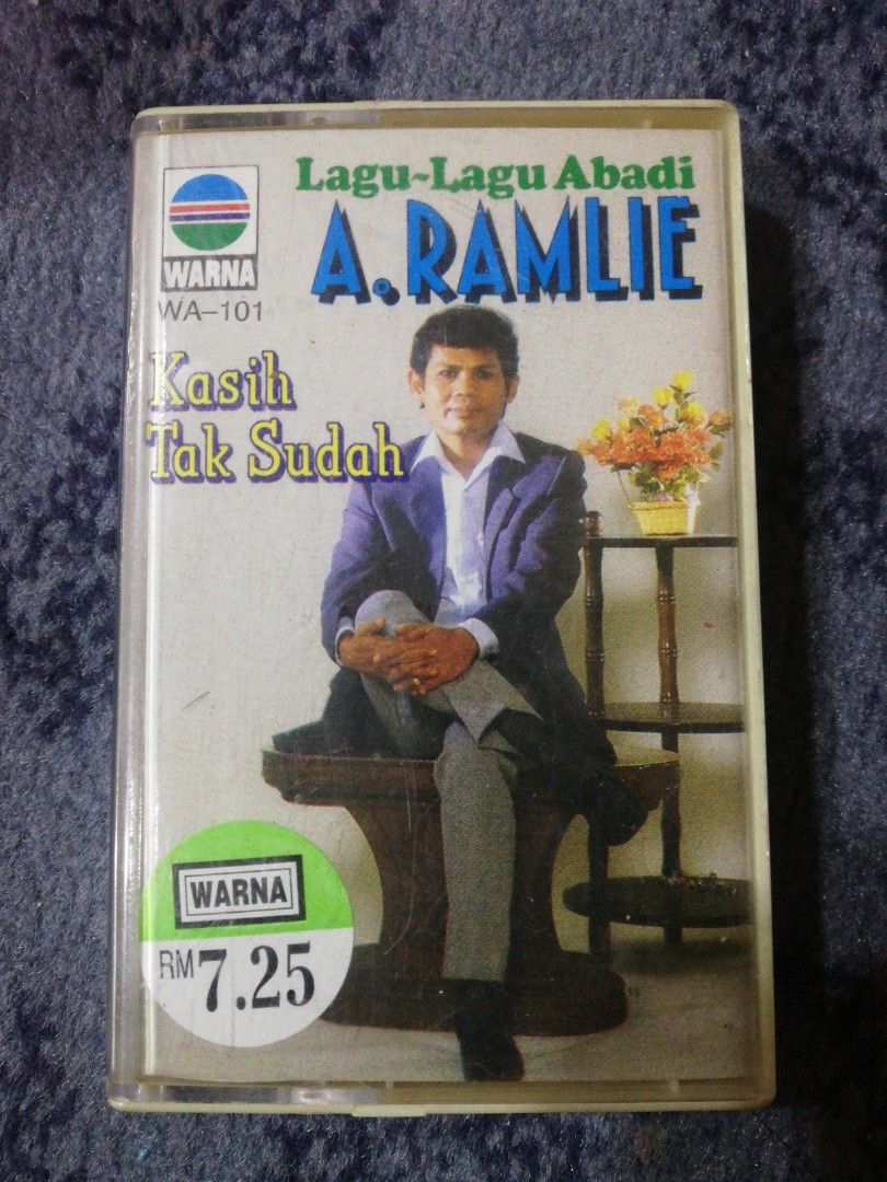 Kaset Melayu A Ramlee, Hobbies & Toys, Music & Media, CDs & DVDs on Carousell