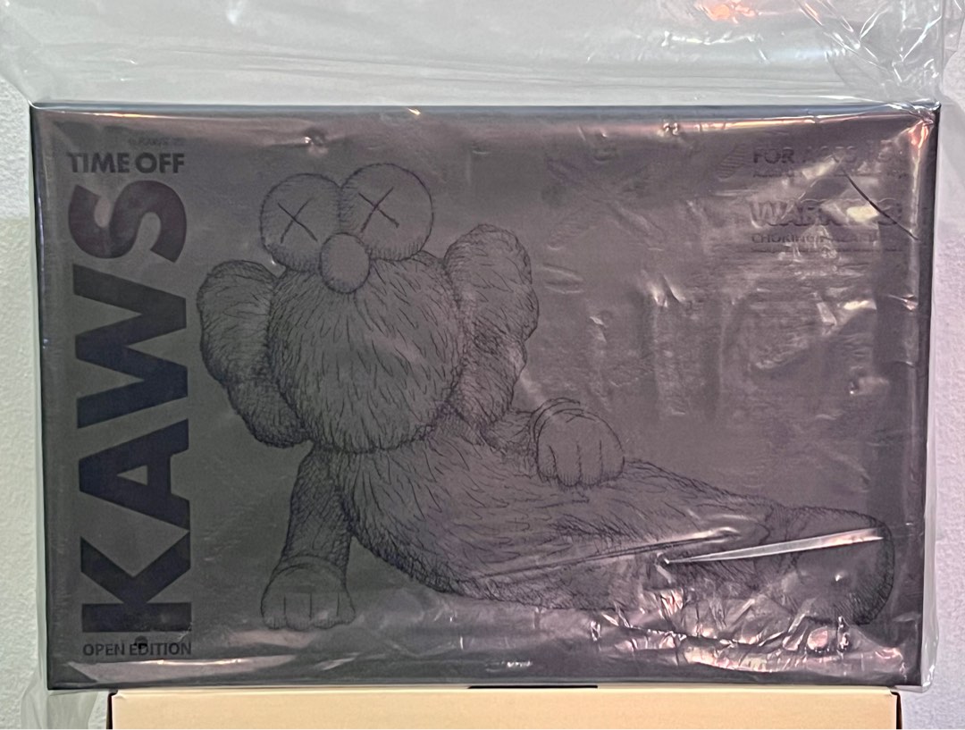 KAWS Time Off Vinyl Figurine BLACK, Hobbies & Toys, Toys & Games on ...