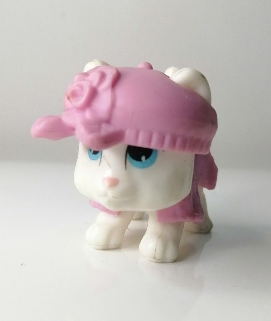 Kinder Joy Toy Cat Dress Up, Hobbies & Toys, Collectibles & Memorabilia ...