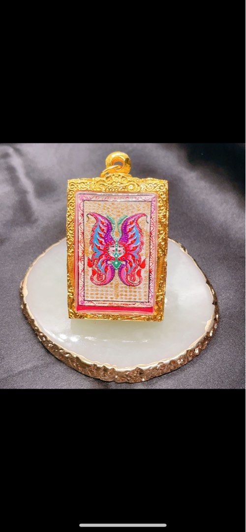 Kruba Krissana metta barmee Butterfly, Hobbies & Toys, Memorabilia ...