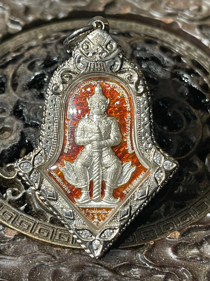 Lp Yit Taoweesuwan, Hobbies & Toys, Memorabilia & Collectibles ...