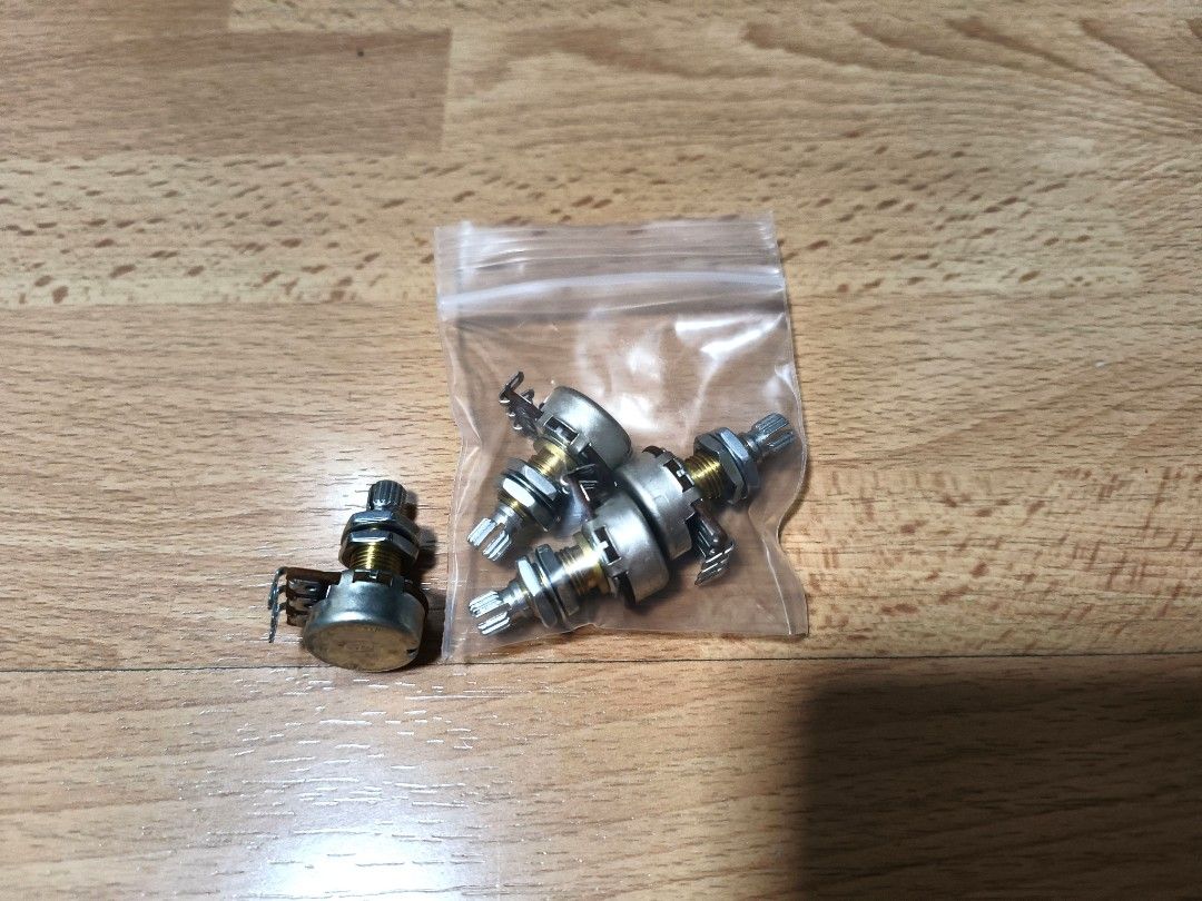 Made In Korea Alpha 500K Audio Taper Mini Sized Pots, Hobbies & Toys ...