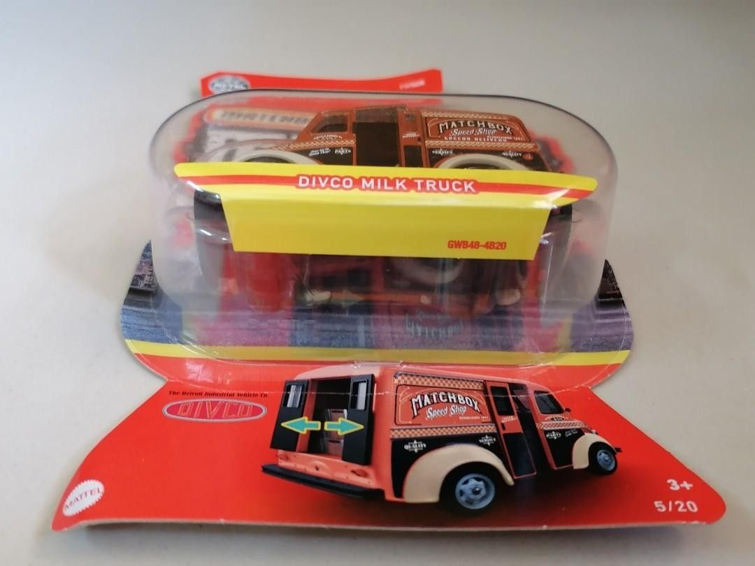 Matchbox 2021 Moving Parts Divco Milk Truck - Metalflake Brown, Hobbies ...