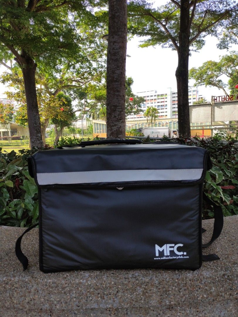 MFC Magneto Delivery Thermal Bag Version 3.0( Capacity:62 Litres), Motorcycles, Motorcycle ...