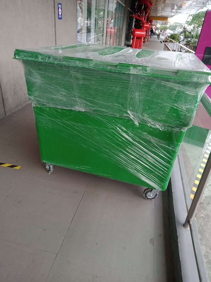 MOBILE TRASH BIN 1350LITER, Furniture & Home Living, Cleaning ...