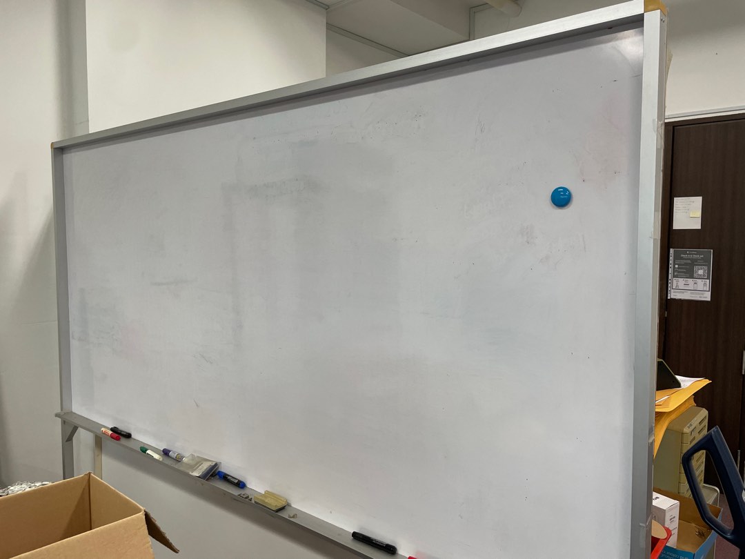 Movable white board, Hobbies & Toys, Stationery & Craft, Other ...