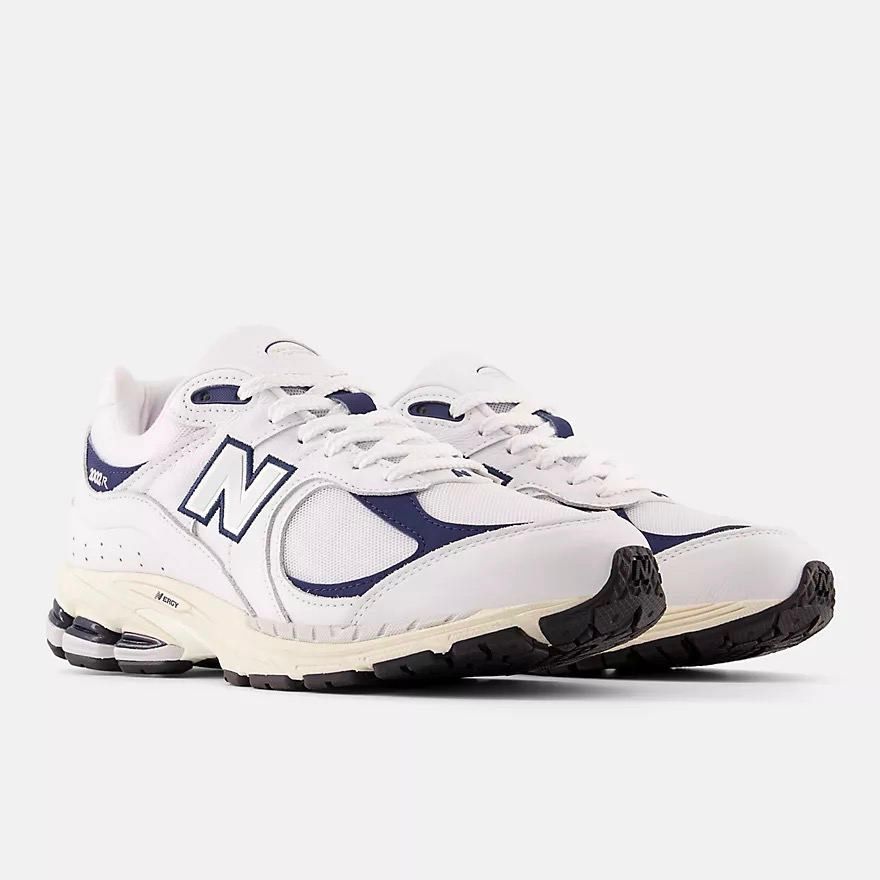 New Balance 2002R Sneakers, Women's Fashion, Footwear, Sneakers on ...