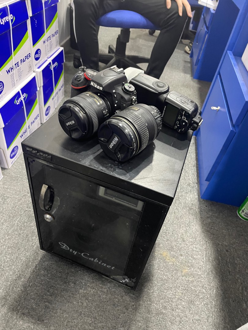 NIKON camera + lens + dry box full set, Photography, Cameras on Carousell