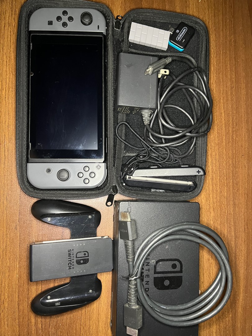 Nintendo Switch V1 (Unpatched/Dual Boot), Video Gaming, Video Game ...