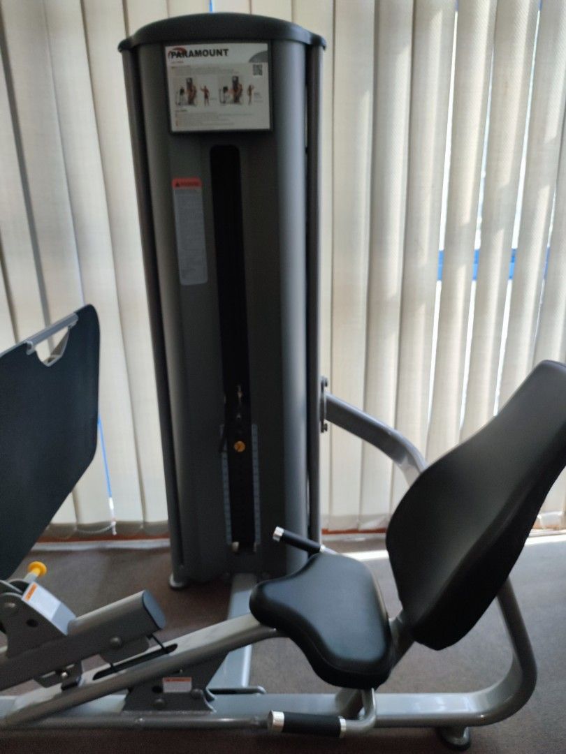 paramount leg press dual station, Sports Equipment, Exercise & Fitness ...