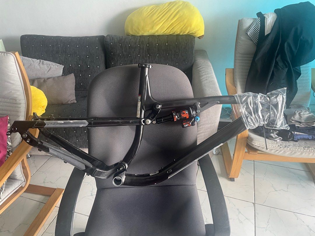 Patrol 591 Frame + Fox DPX2, Sports Equipment, Bicycles & Parts ...