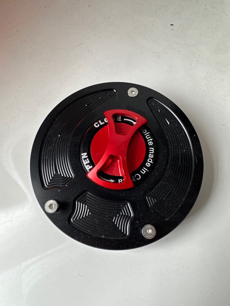 Quick Release Fuel Cap for CBR1000RR, Motorcycles, Motorcycle ...