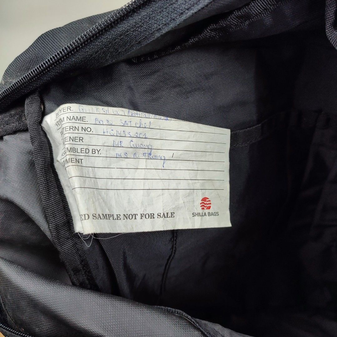 QUICKSILVER SLING BAG, Fesyen Pria, Tas & Dompet , Tas Selempang di ...