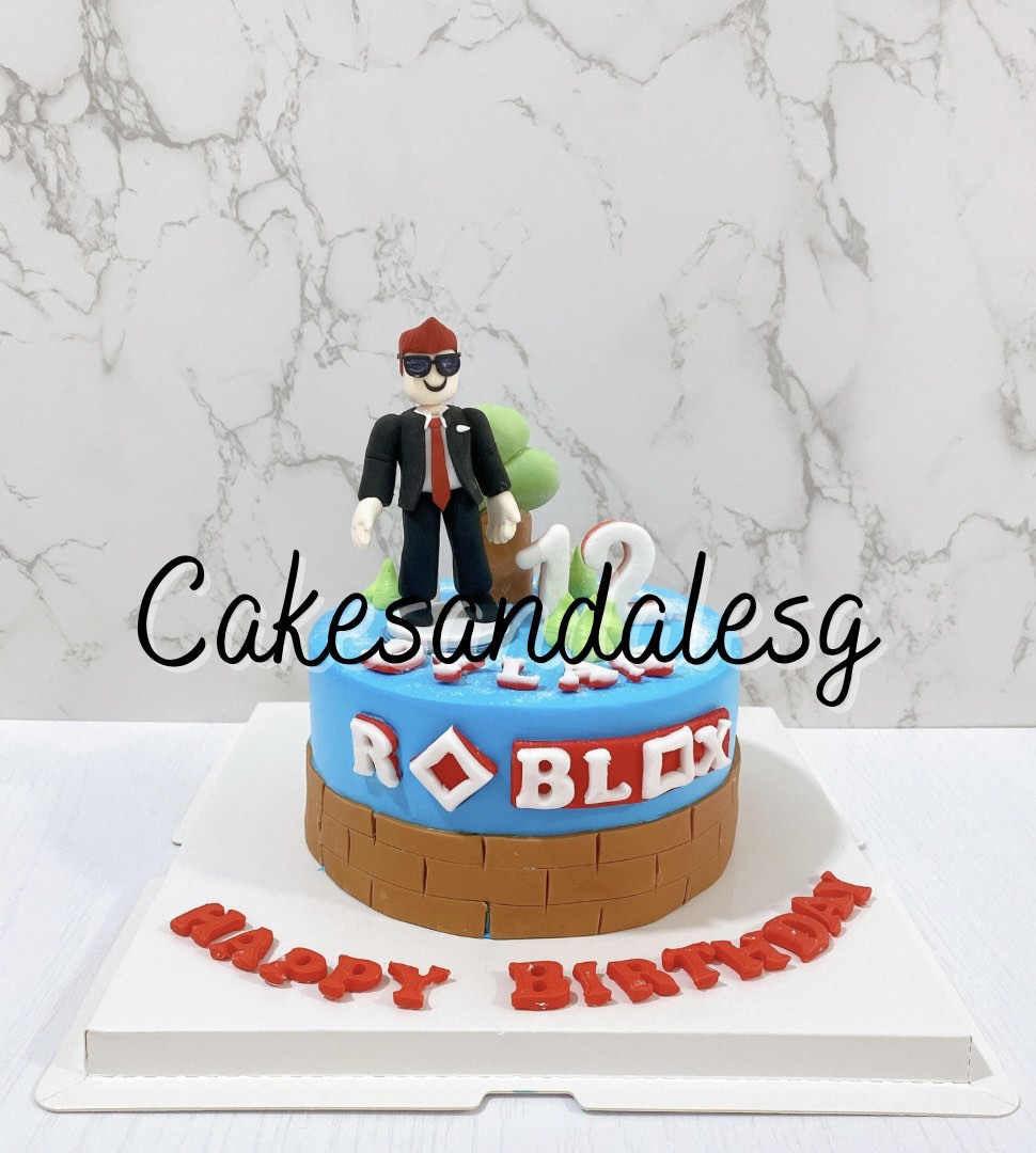 Roblox Cake [ Design #1 ], Food & Drinks, Homemade Bakes on Carousell