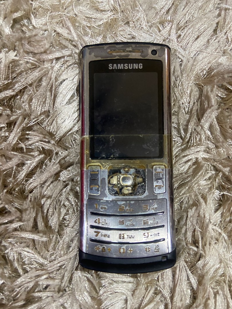 Samsung U800 (faulty), Mobile Phones & Gadgets, Mobile Phones, Early ...