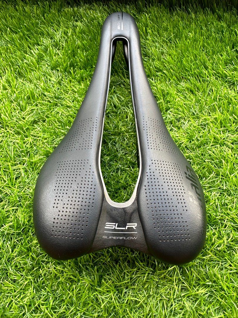 Sella Italia SLR Boost Superflow Saddle, Sports Equipment, Bicycles ...