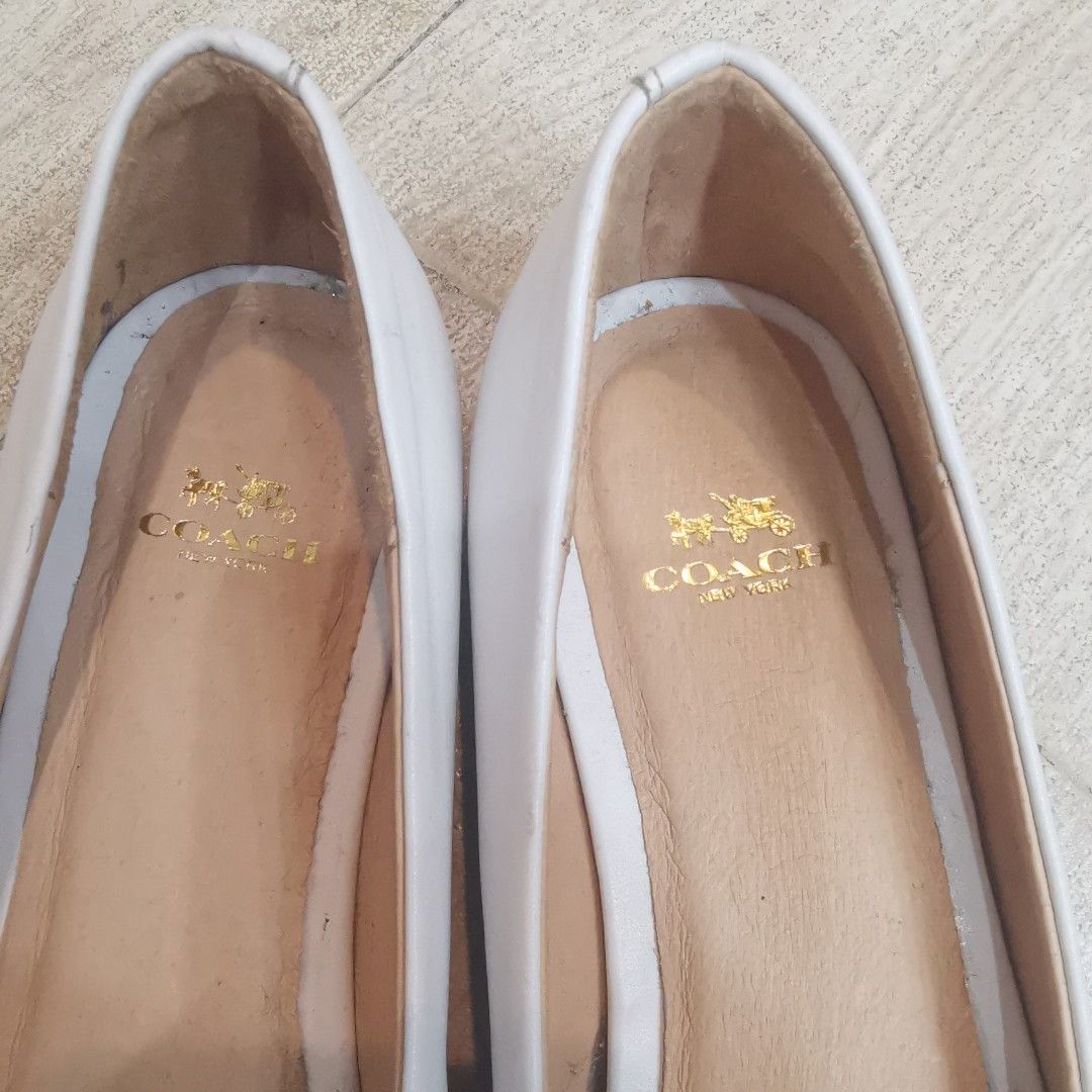 Sepatu Coach Kulit Putih 38, Fesyen Wanita, Sepatu di Carousell