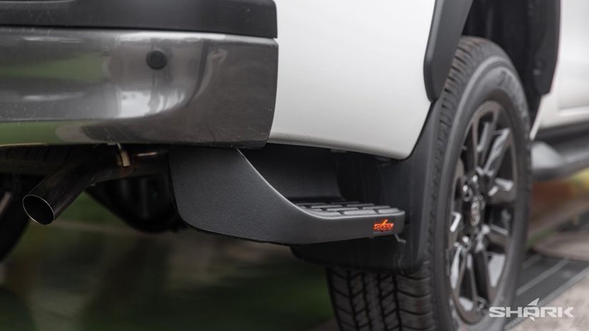 Shark Bed Step or Rear Step Board for Toyota Hilux Revo Conquest 2015 ...