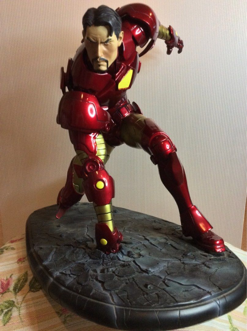 Sideshow Collectibles Iron Man Comiquette Statue Marvel, Hobbies & Toys ...