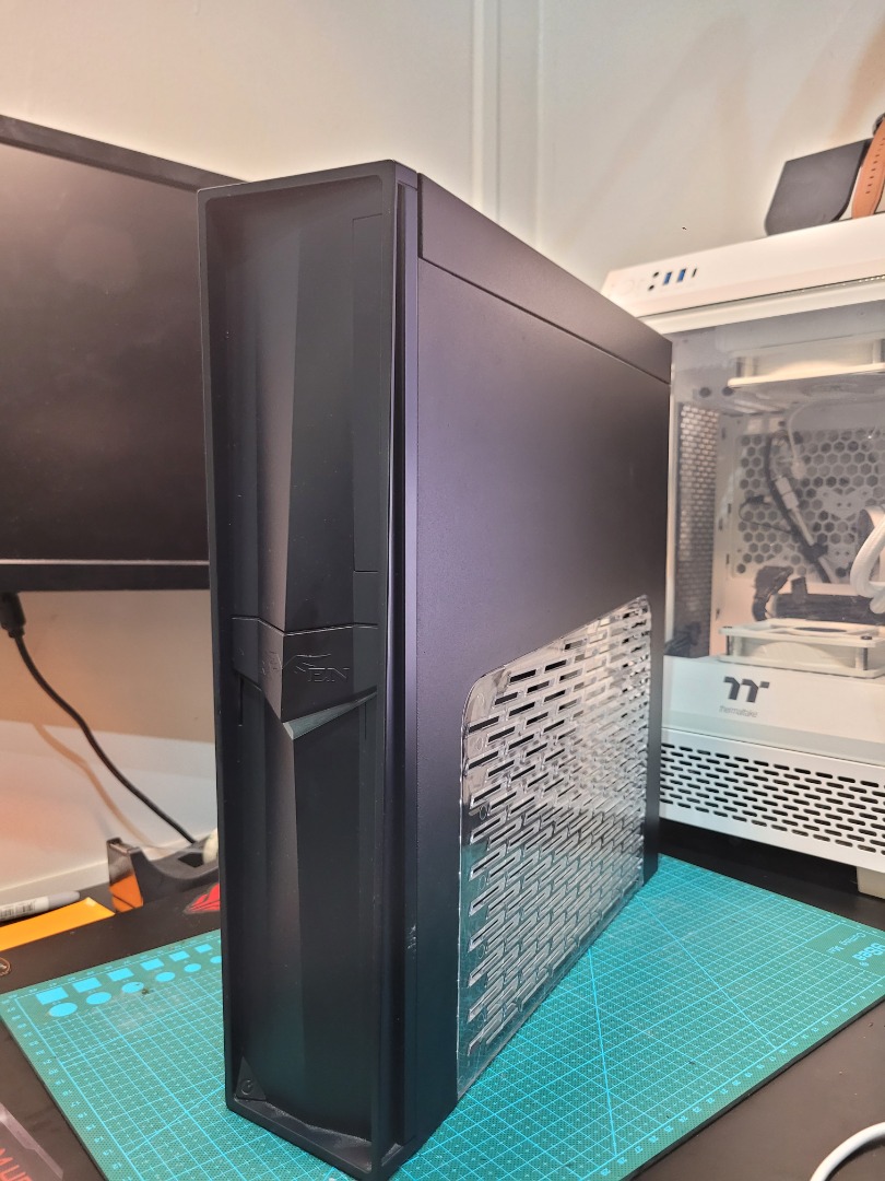 Silverstone Raven RVZ02 Window ITX Chassis, Computers & Tech, Parts ...