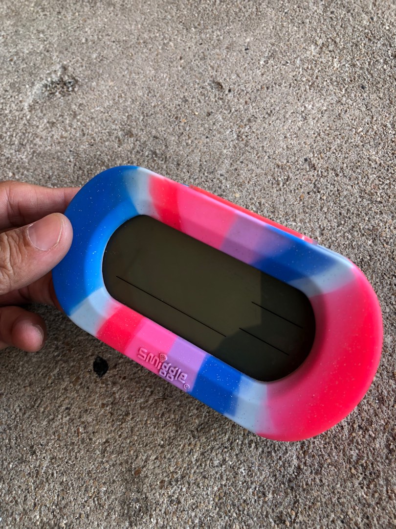 Smiggle Alarm Clock, Furniture & Home Living, Home Decor, Clocks on ...