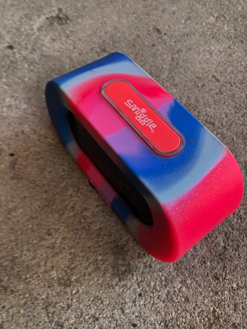 Smiggle Alarm Clock, Furniture & Home Living, Home Decor, Clocks on ...