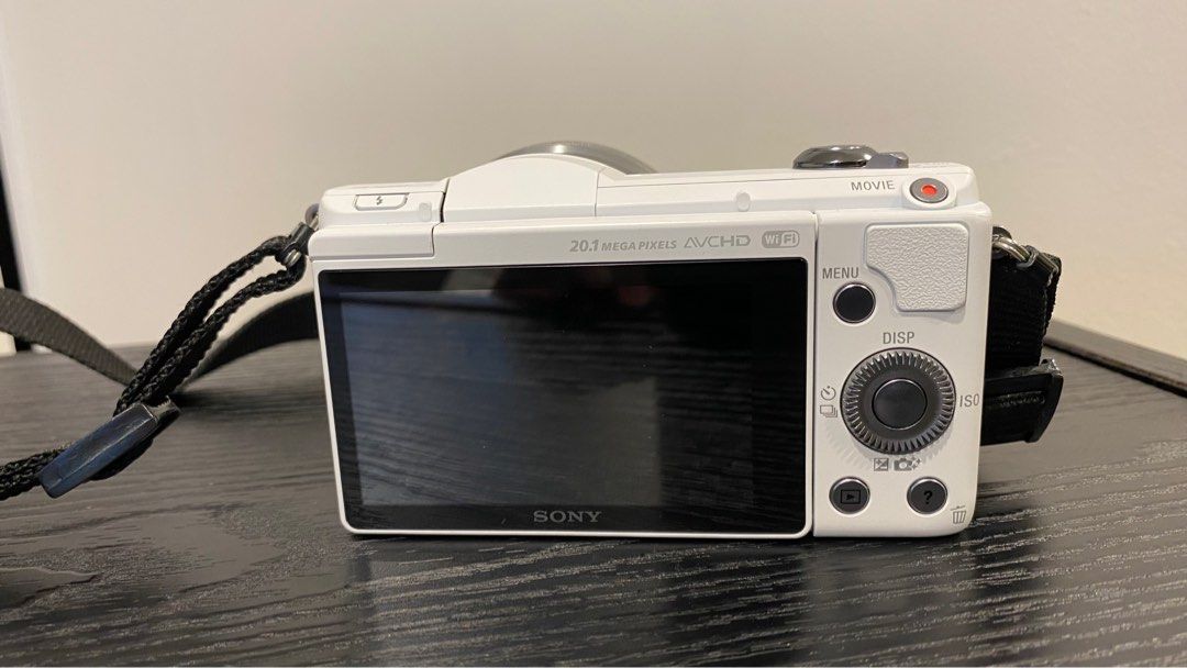 Sony Alpha a5000 Mirrorless Digital Camera with 16-50mm OSS Lens (White ...