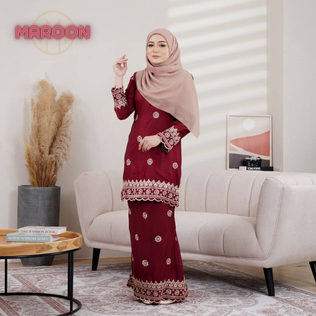 Sulam Songket Baiduri, Women's Fashion, Muslimah Fashion, Baju Kurung ...
