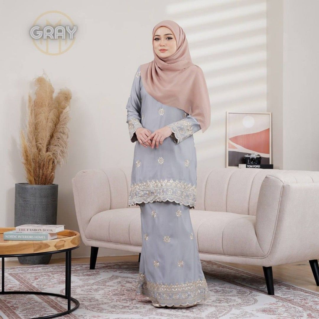 Sulam Songket Baiduri, Women's Fashion, Muslimah Fashion, Baju Kurung ...