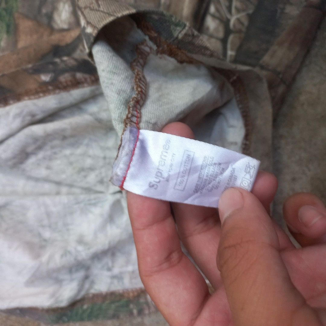 supreme x realtree on Carousell