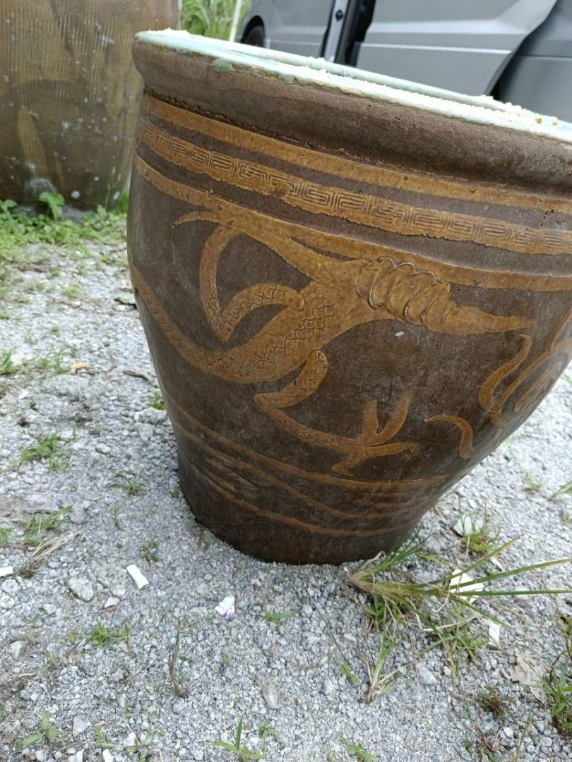 Tempayan naga antik, Hobbies & Toys, Collectibles & Memorabilia ...