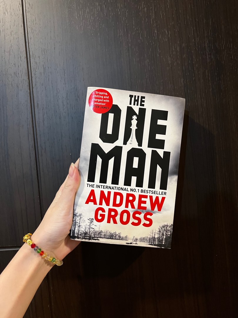 The One Man by Andrew Gross, Buku & Alat Tulis, Buku di Carousell